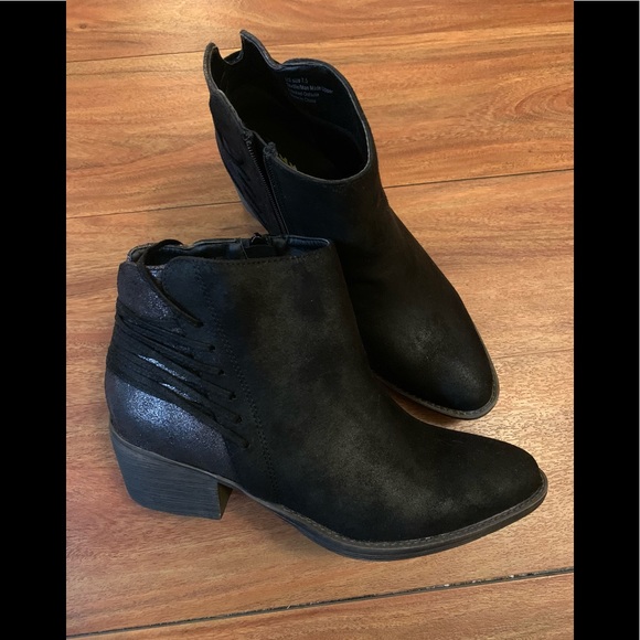 Volatile | Shoes | Volitaire Booties | Poshmark